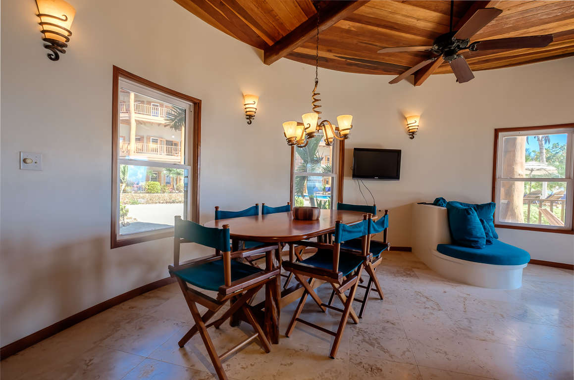 INDIGO BELIZE 1A - Luxury 3 Bedroom Condo for up to 6 Guests with Air…