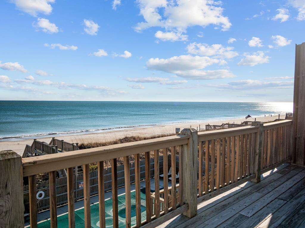 Sand and Serenity House - North Topsail Beach, NC Oceanfront Rental 4 ...