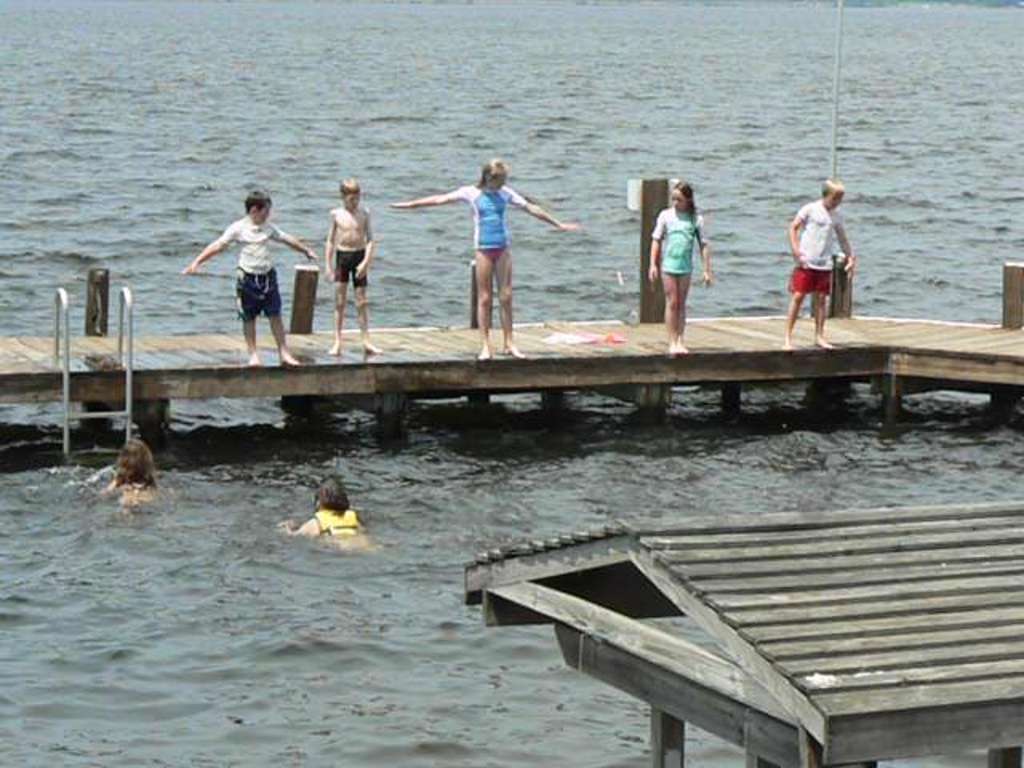 Emery Point At Lake Anna - 7 Bedroom Vacation Rental in Lake Anna, VA