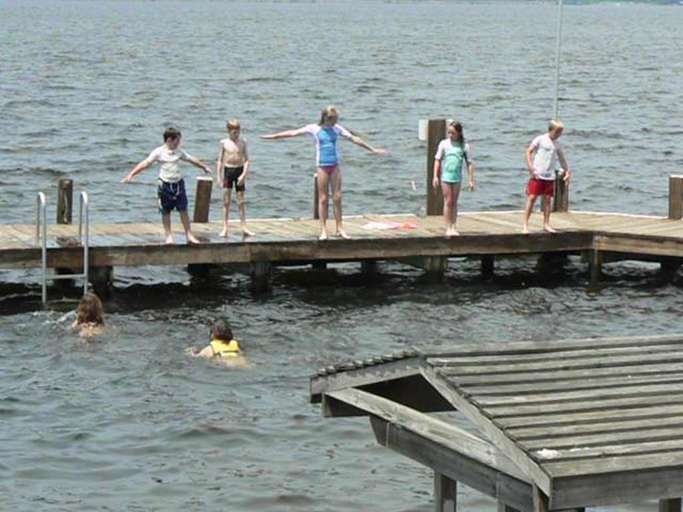 Emery Point At Lake Anna - 7 Bedroom Vacation Rental in Lake Anna, VA