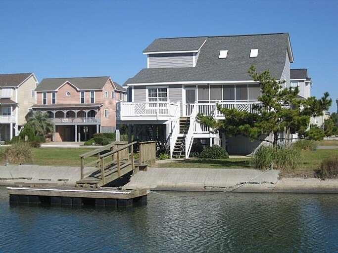 Quaint 4 Bedroom Beach House in Ocean Isle Beach, NC - Find Rentals