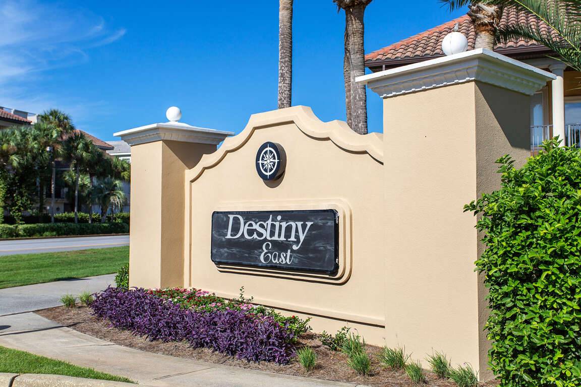 Destinys Retreat: Beautiful 5 Bedroom House for up to 16 Guests in ...