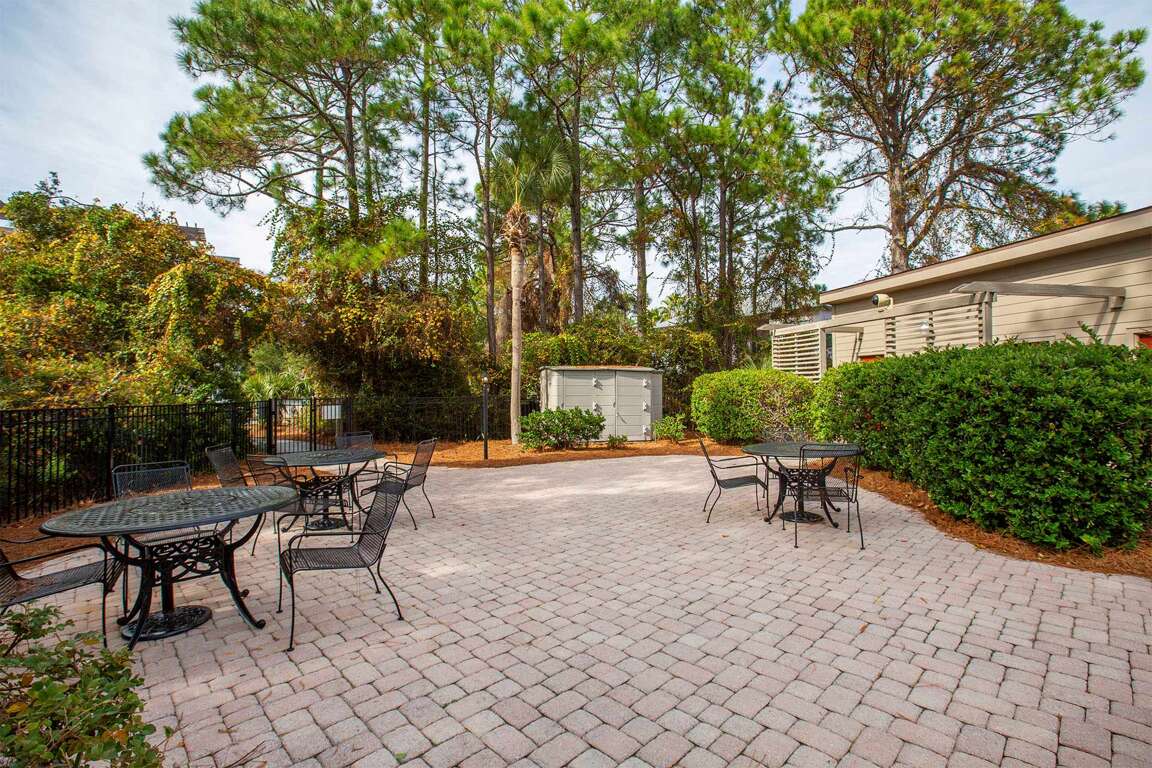 Cassine Gardens 111 - 2 Bedroom Condo for 5 Guests in Seagrove Beach, FL